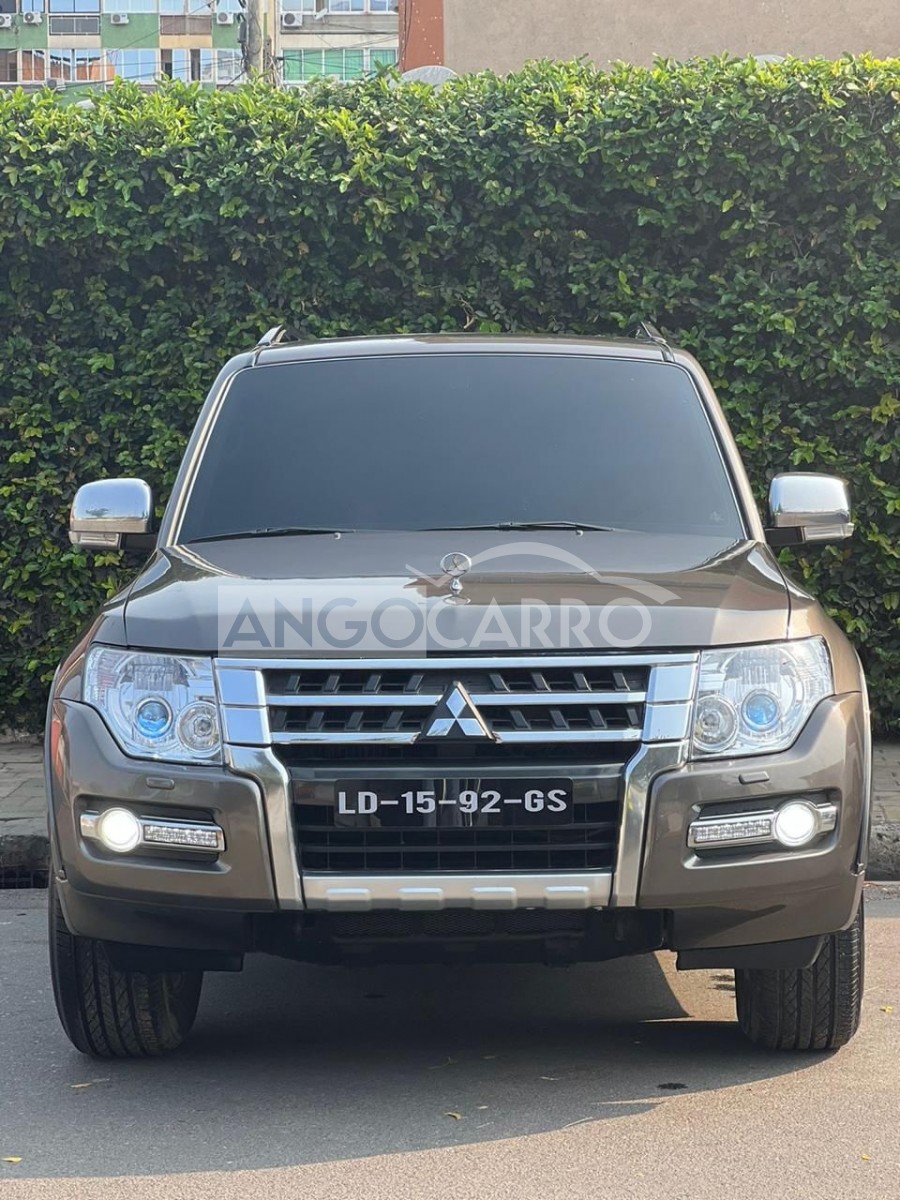 Mitsubishi Pajero 2016 (Gasolina) - Angocarro