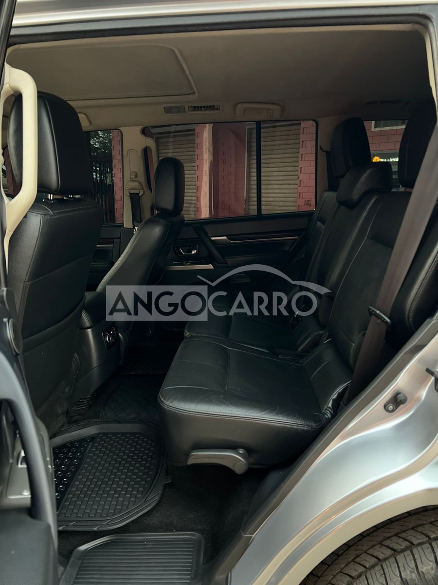 Mitsubishi Pajero 2016 (Gasolina) - Angocarro