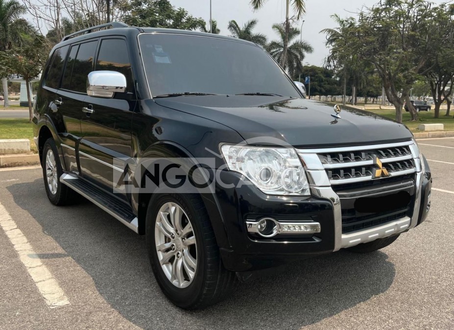 Mitsubishi Pajero 2020 (Gasolina) - Angocarro