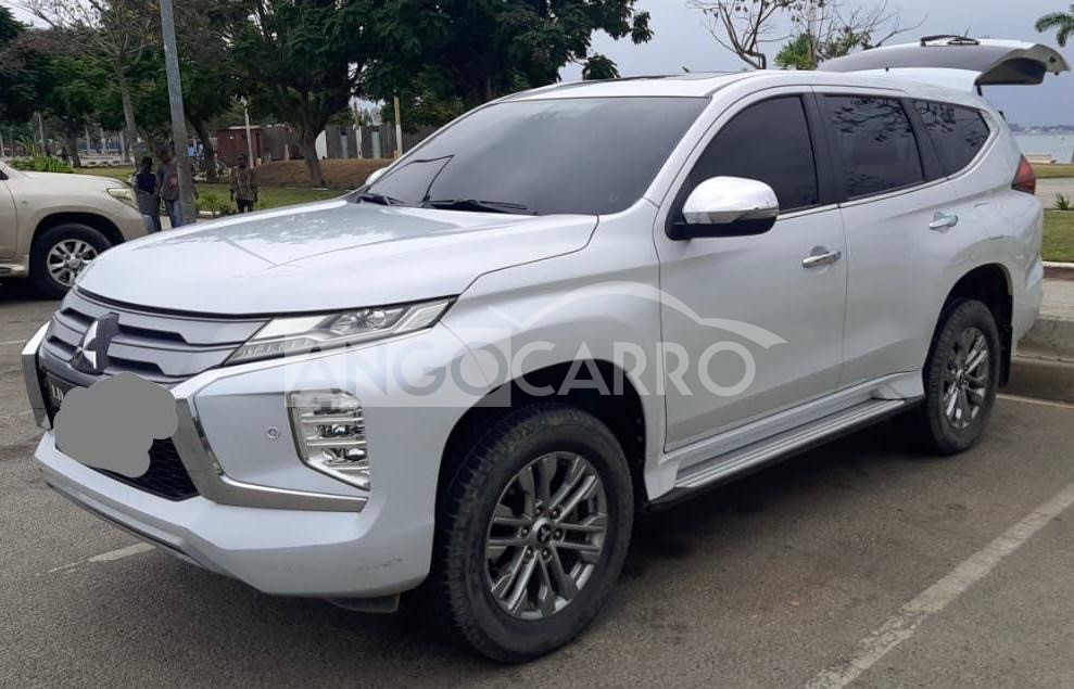 Mitsubishi Pajero 2022 (Gasolina) - Angocarro