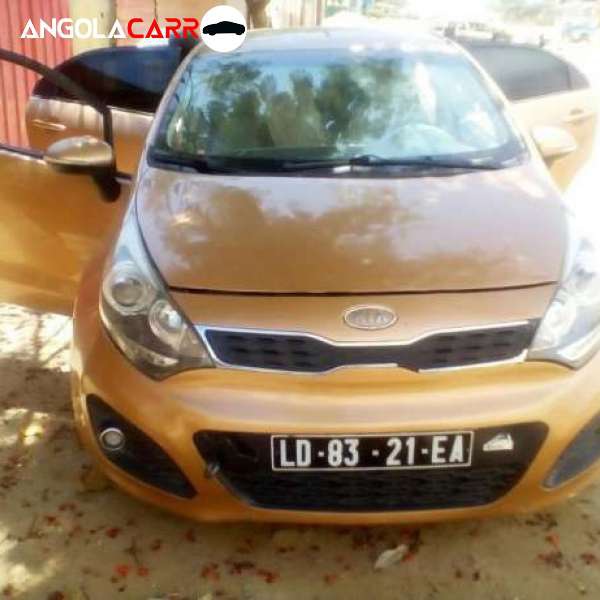 Kia Rio - Angocarro