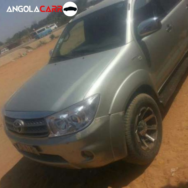 Toyota Fortuner - Angocarro