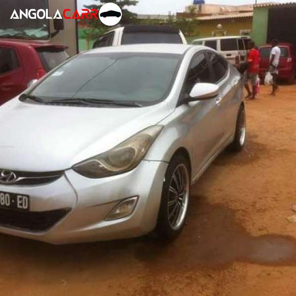 Hyundai Elantra - Angocarro