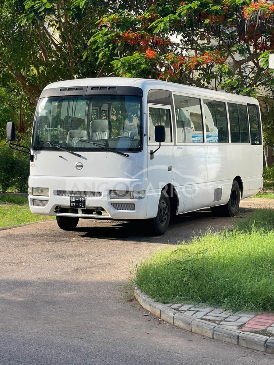 Nissan Civilian Bus 2014 (Diesel) - Angocarro