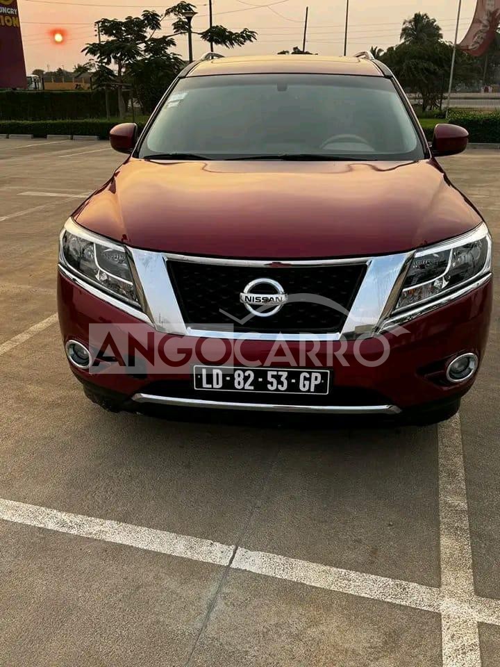 Nissan Pathfinder 2015 (Gasolina) - Angocarro