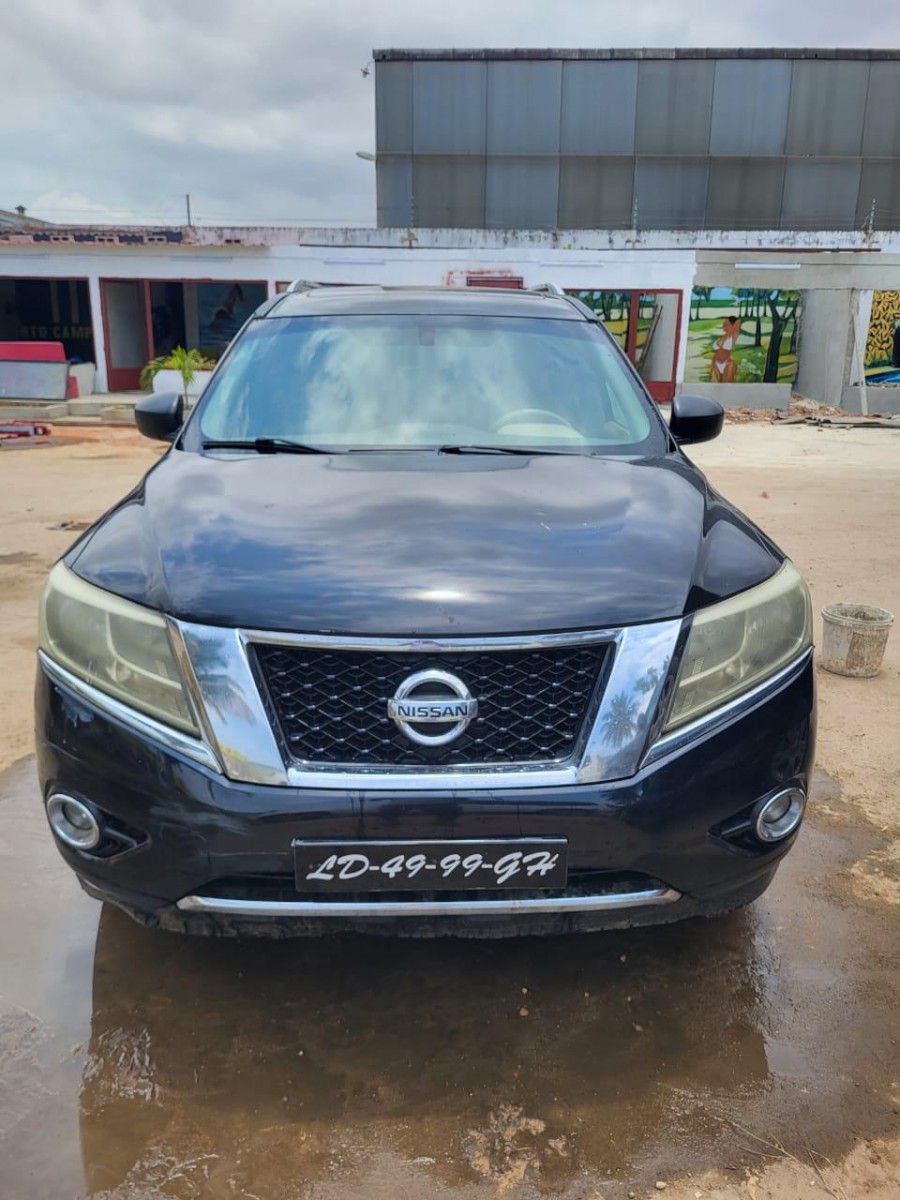 Nissan Pathfinder 2016 (Gasolina) - Angocarro