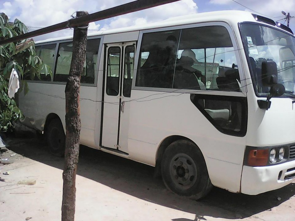 Toyota Coaster - Angocarro