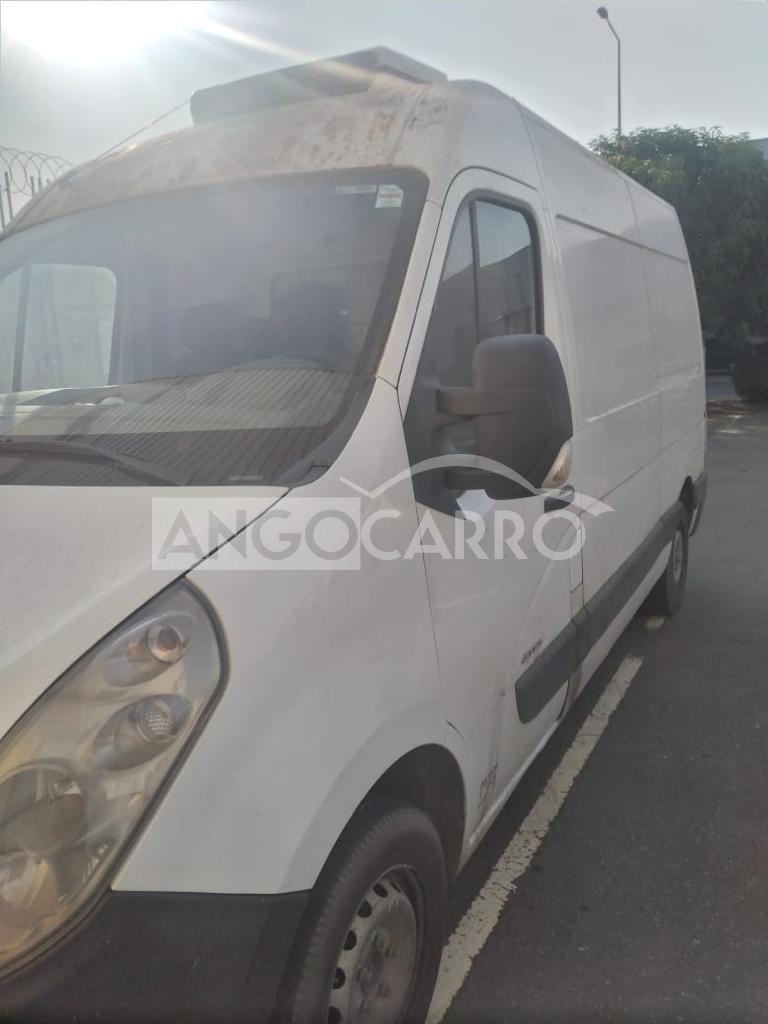 Renault Master 2015 (Diesel) - Angocarro
