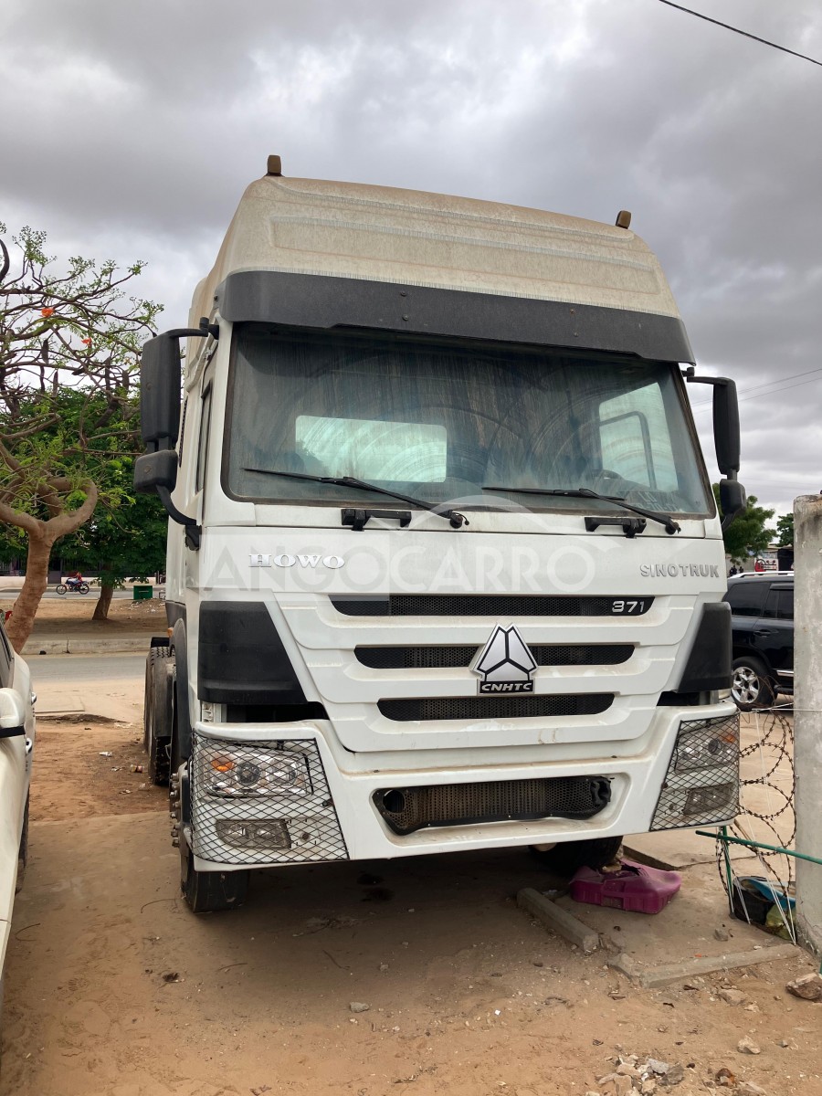 Sinotruck Howo 2008 (Diesel) - Angocarro