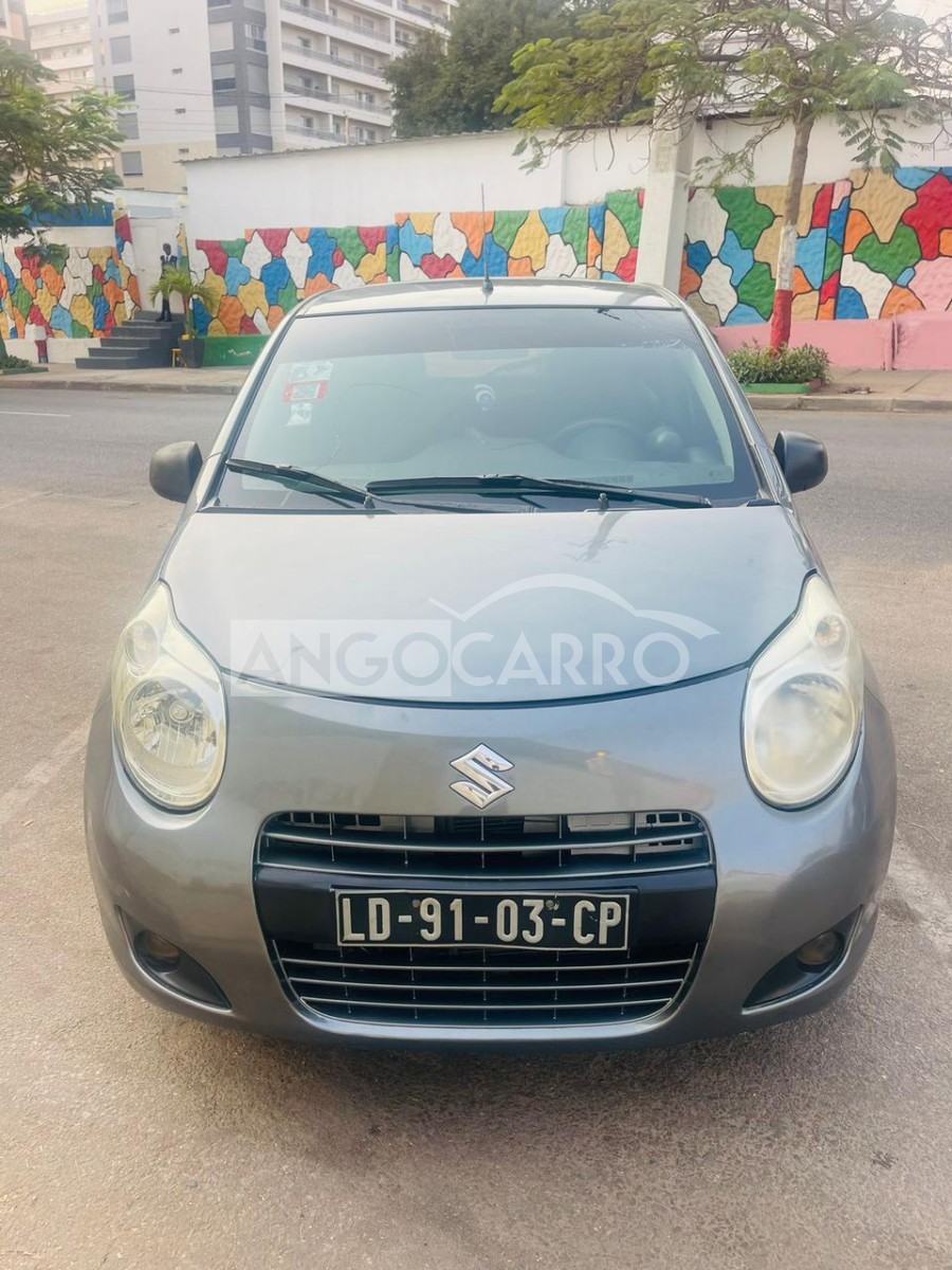 Suzuki Celerio 2012 (Gasolina) - Angocarro