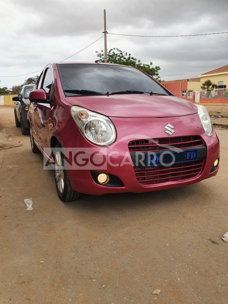 Suzuki Celerio 2014 (Gasolina) - Angocarro