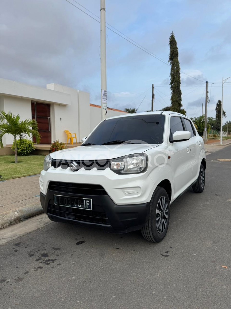 Suzuki S-Presso 2023 (Gasolina) - Angocarro