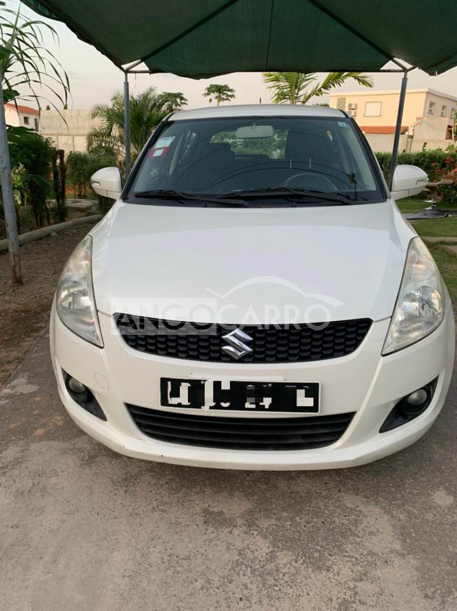 Suzuki Swift 2014 (Gasolina) - Angocarro