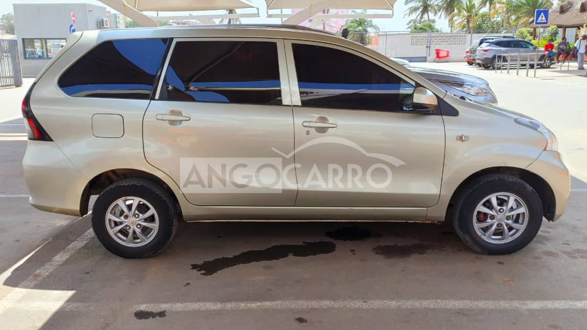 Toyota Avanza 2018 (Gasolina) - Angocarro