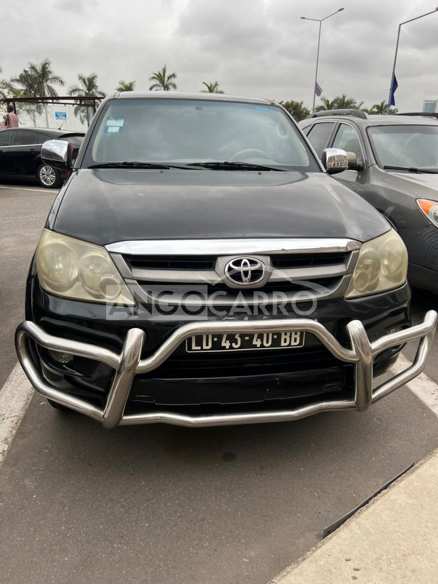 Toyota Fortuner 2009 (Gasolina) - Angocarro