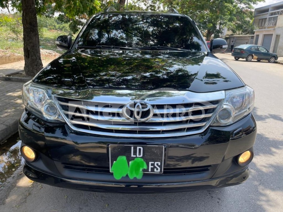 Toyota Fortuner 2014 (Gasolina) - Angocarro