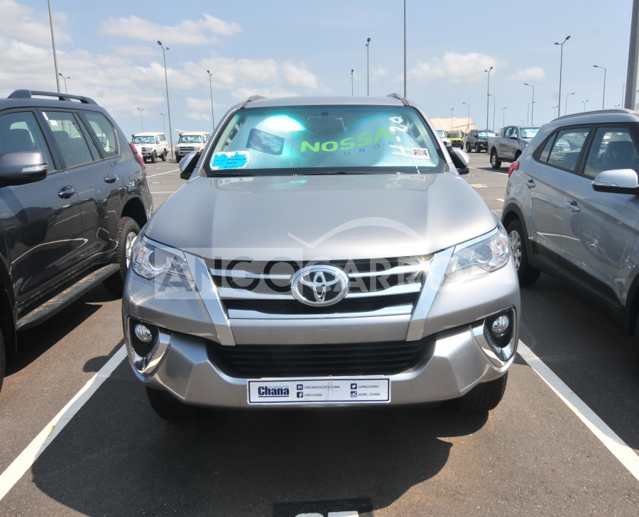 Toyota Fortuner 2019 (Gasolina) - Angocarro