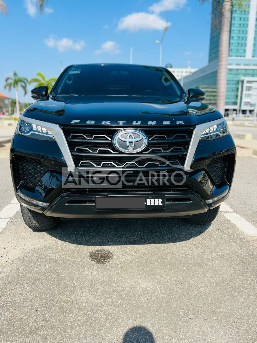 Toyota Fortuner 2019 (Gasolina) - Angocarro