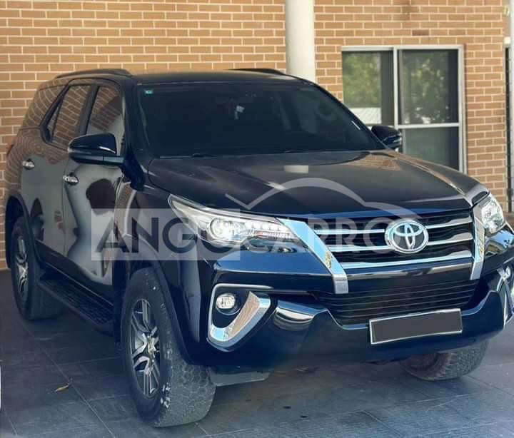 Toyota Fortuner 2019 (Diesel) - Angocarro