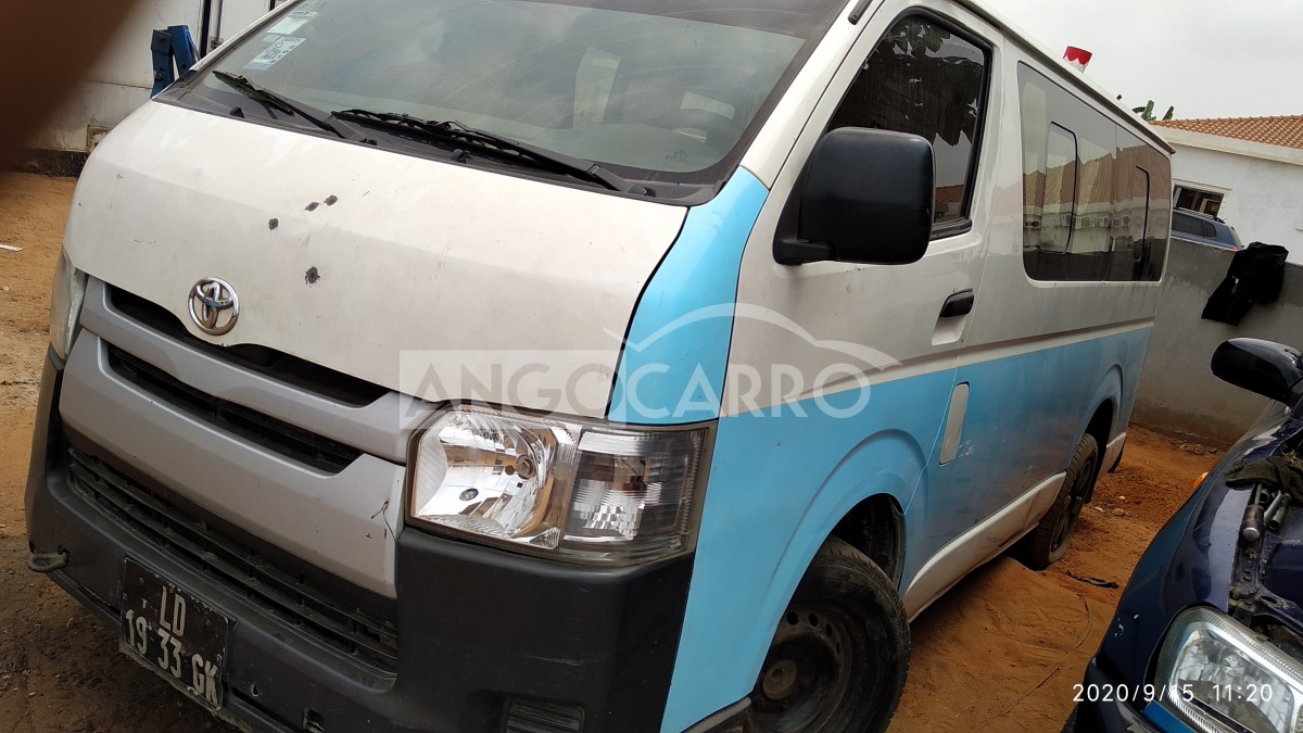 Toyota Hiace 2014 (Gasolina) - Angocarro