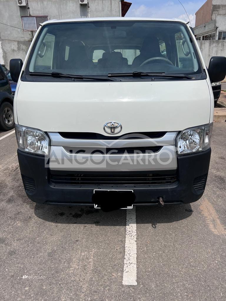 Toyota Hiace 2014 (Diesel) - Angocarro