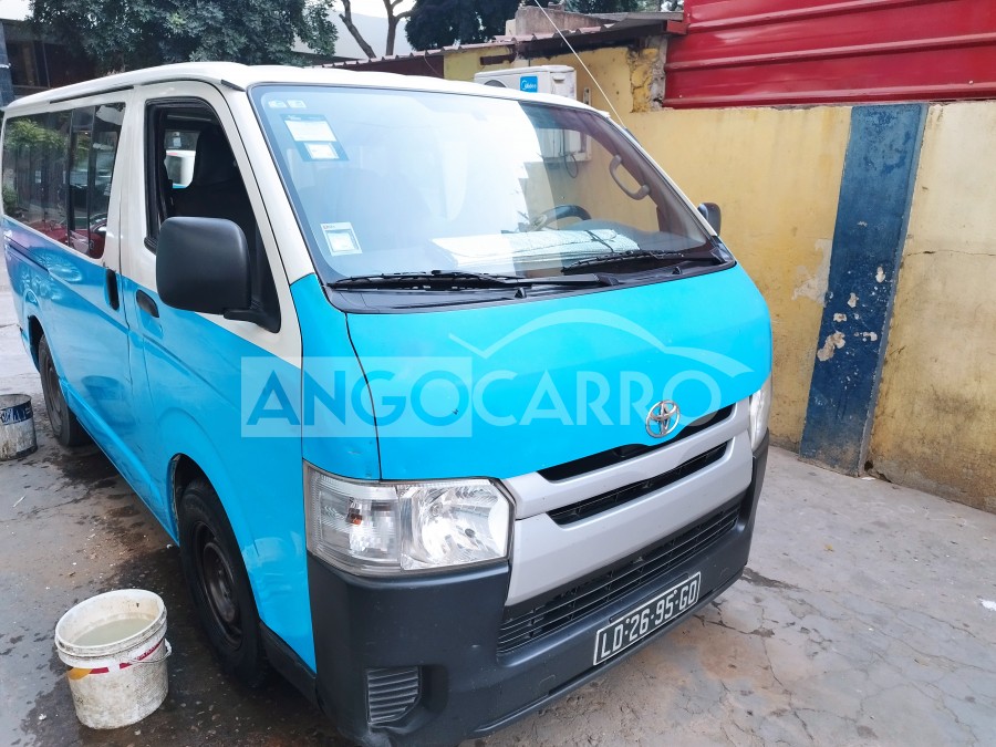 Toyota Hiace 2014 (Diesel) - Angocarro