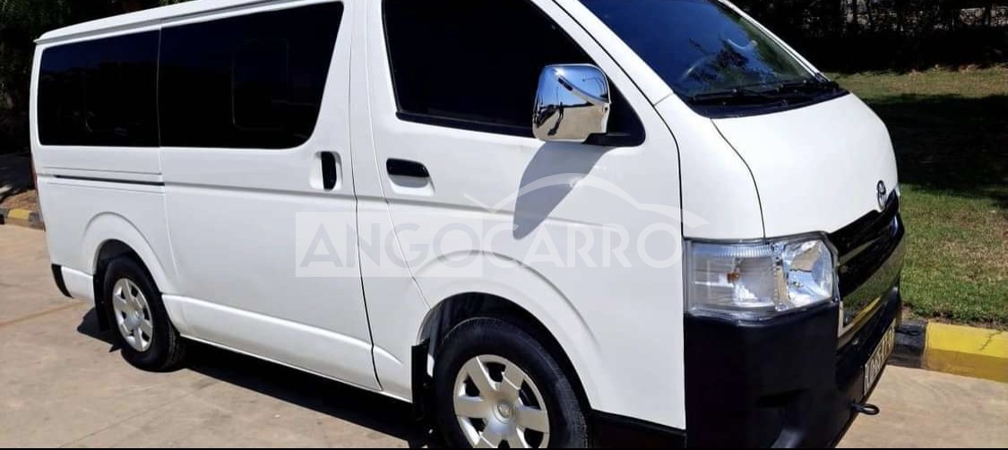 Toyota Hiace 2016 (Diesel) - Angocarro