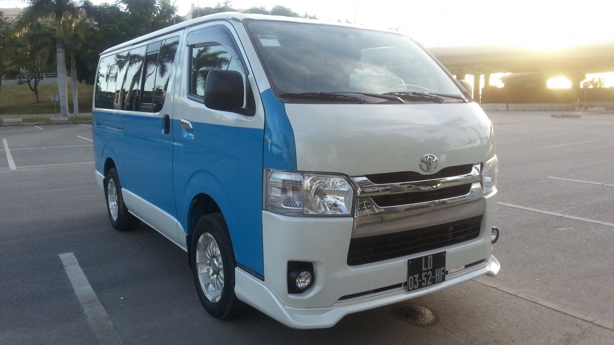 Toyota Hiace 2017 (Diesel) - Angocarro