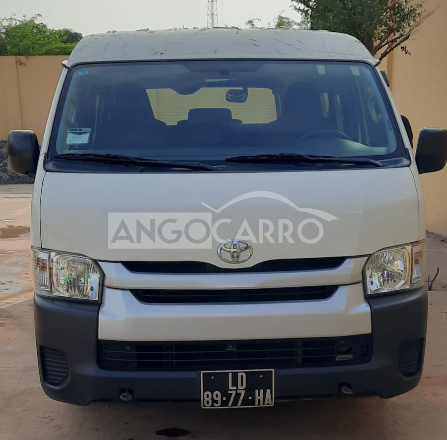 Toyota Hiace 2018 (Diesel) - Angocarro