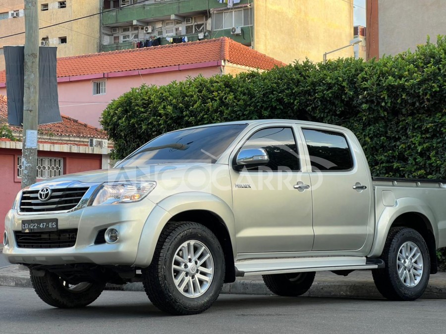 Toyota Hilux 2012 (Diesel) - Angocarro