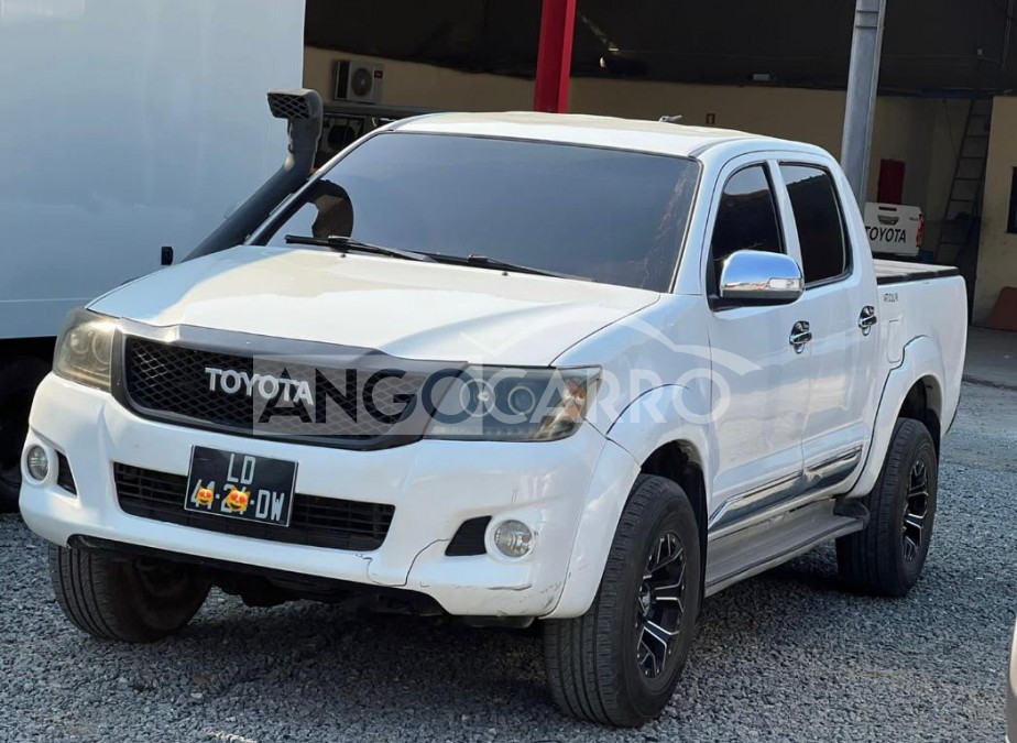 Toyota Hilux 2012 (Diesel) - Angocarro