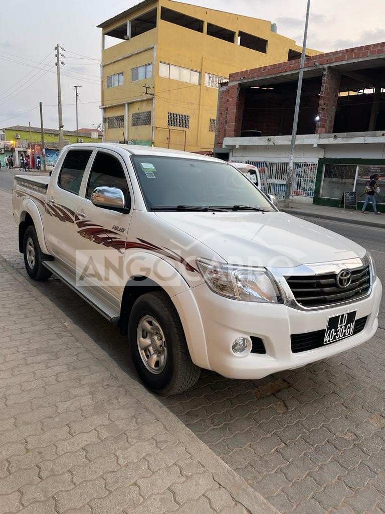 Toyota Hilux 2016 (Diesel) - Angocarro