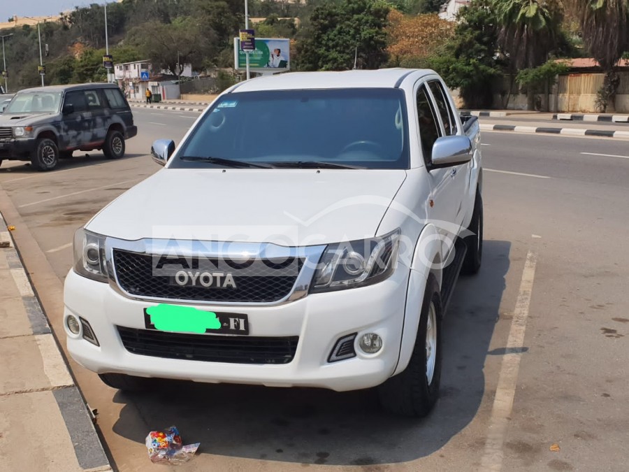Toyota Hilux 2016 (Diesel) - Angocarro