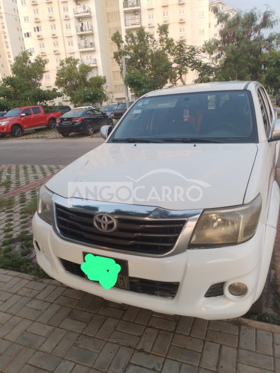 Toyota Hilux 2016 (Diesel) - Angocarro