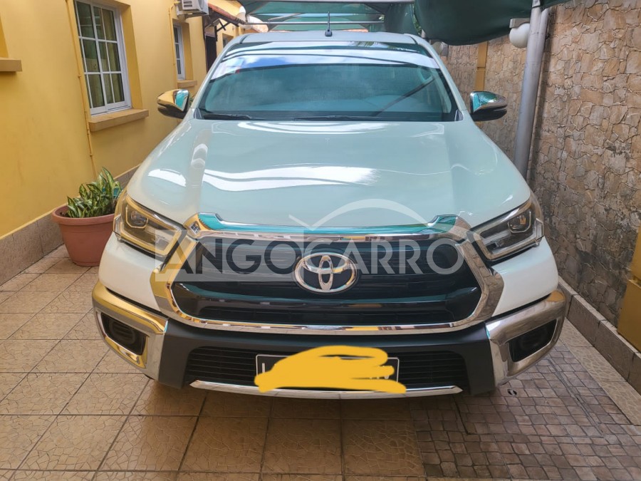Toyota Hilux SW4 2020 (Diesel) - Angocarro