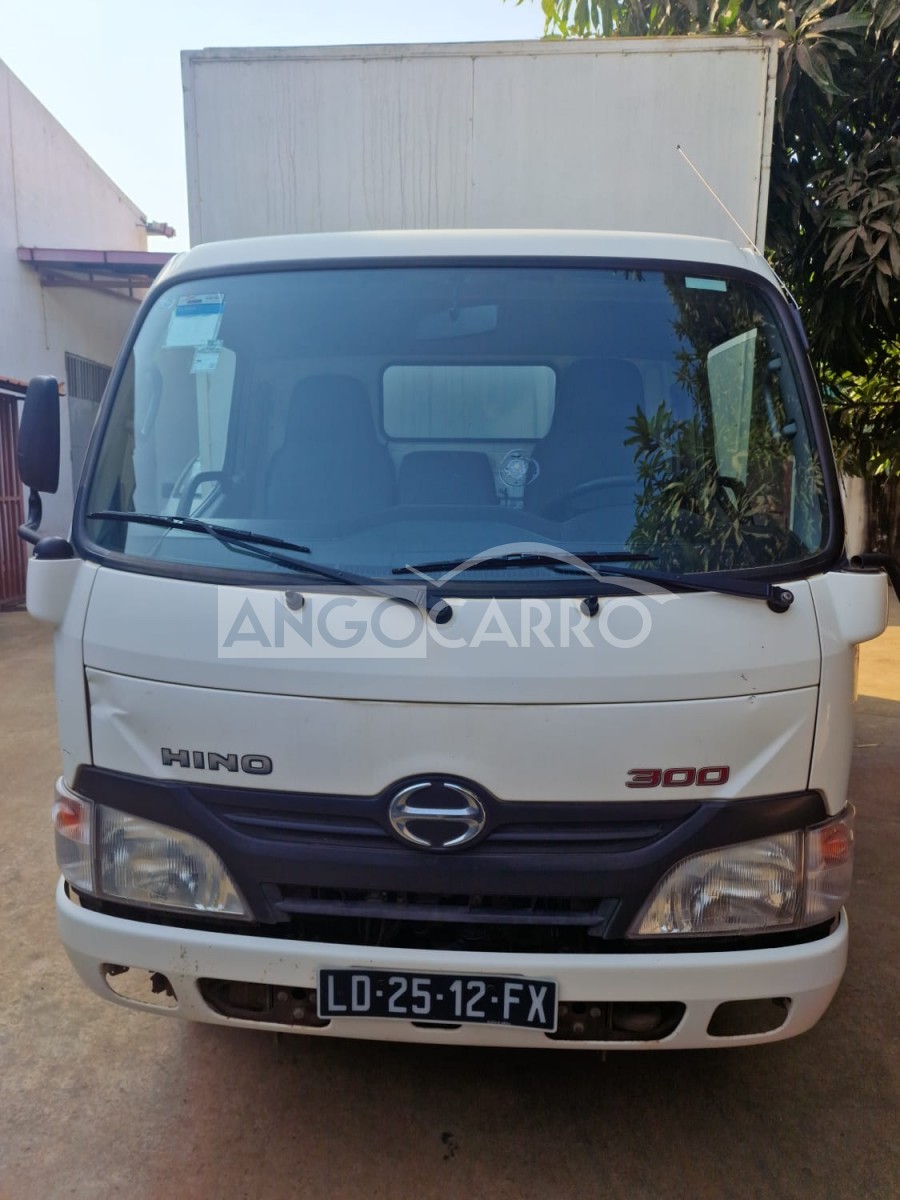 Toyota Hino 2015 (Diesel) - Angocarro