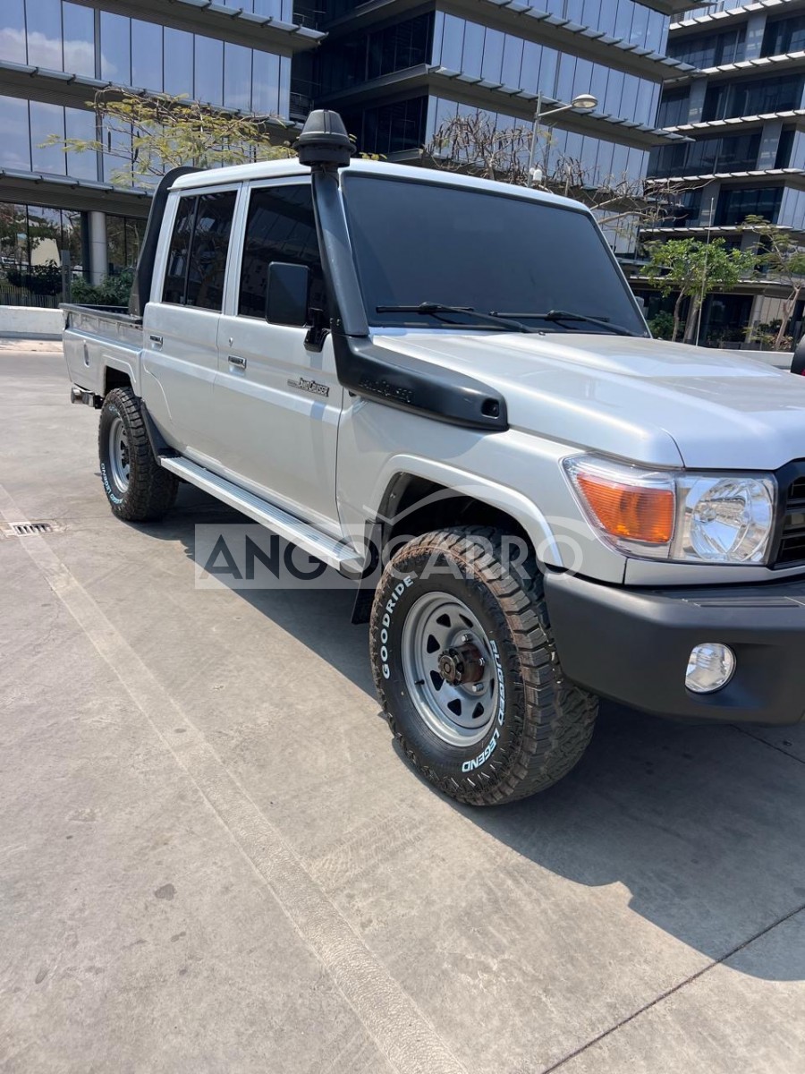 Toyota HZ 2017 (Diesel) - Angocarro