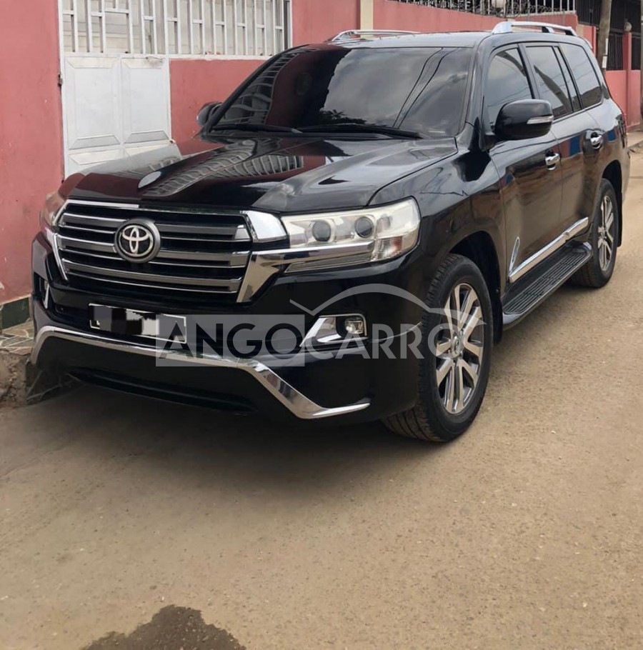 Toyota Land Cruiser 2011 (Gasolina) - Angocarro