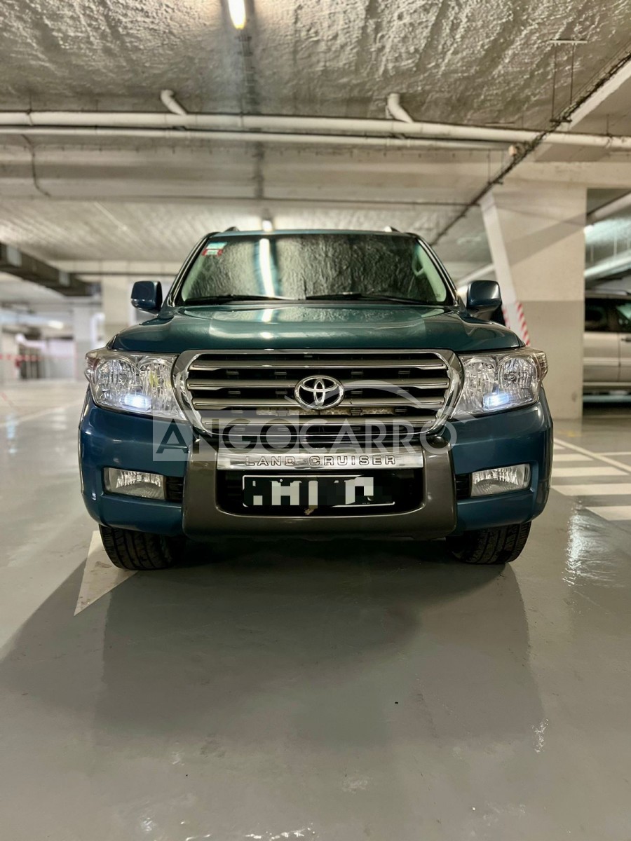 Toyota Land Cruiser 2011 (Gasolina) - Angocarro
