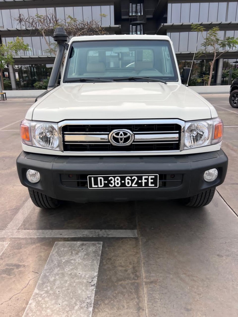 Toyota HZ 2014 (Diesel) - Angocarro