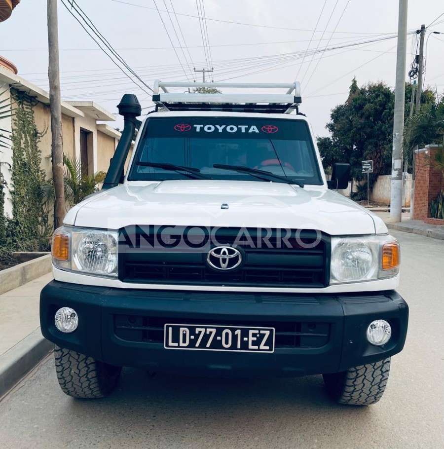 Toyota HZ 2014 (Diesel) - Angocarro