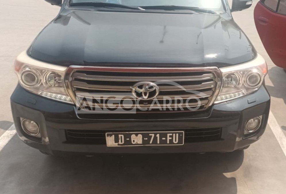 Toyota Land Cruiser 2015 (Diesel) - Angocarro