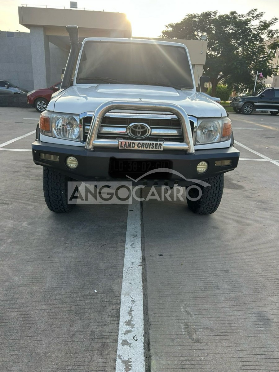 Toyota HZ 2015 (Diesel) - Angocarro