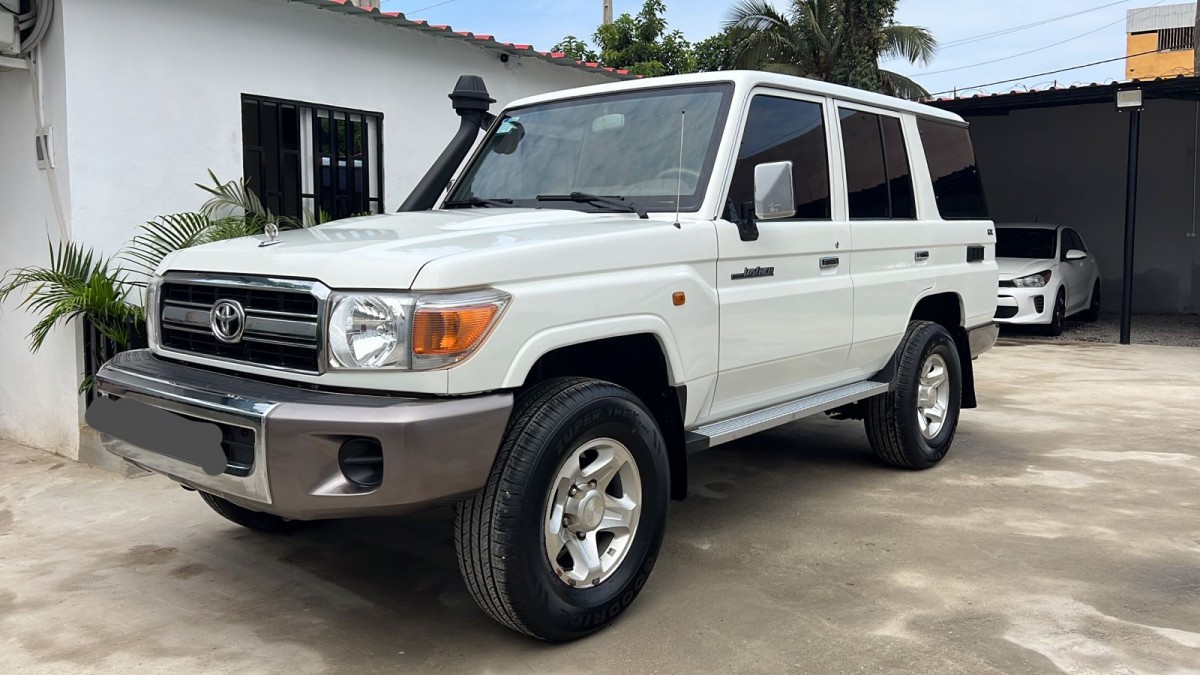 Toyota LX 10 2015 (Diesel) - Angocarro