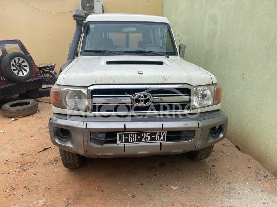 Toyota Land Cruiser 2016 (Diesel) - Angocarro