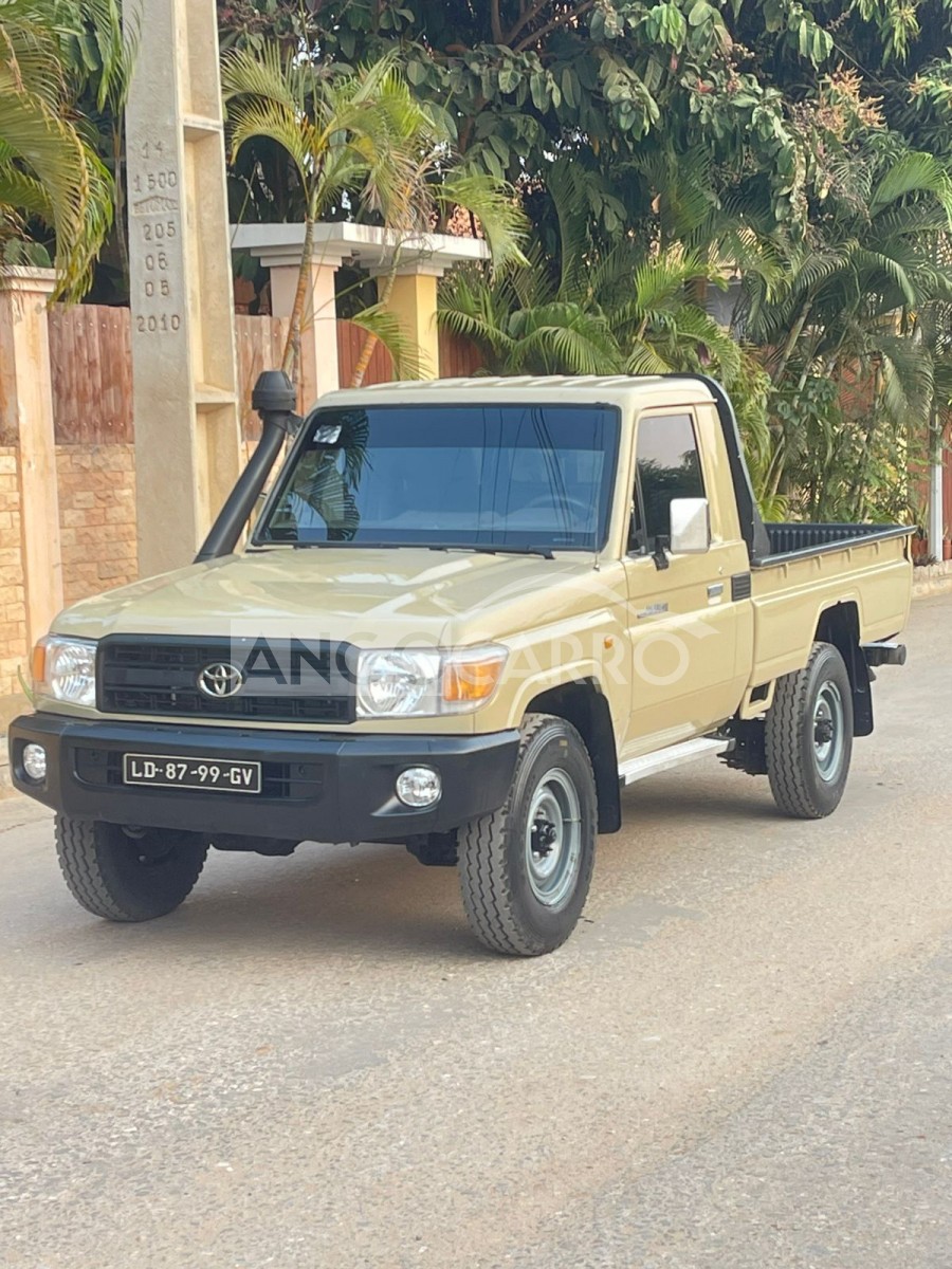 Toyota HZ 2017 (Diesel) - Angocarro