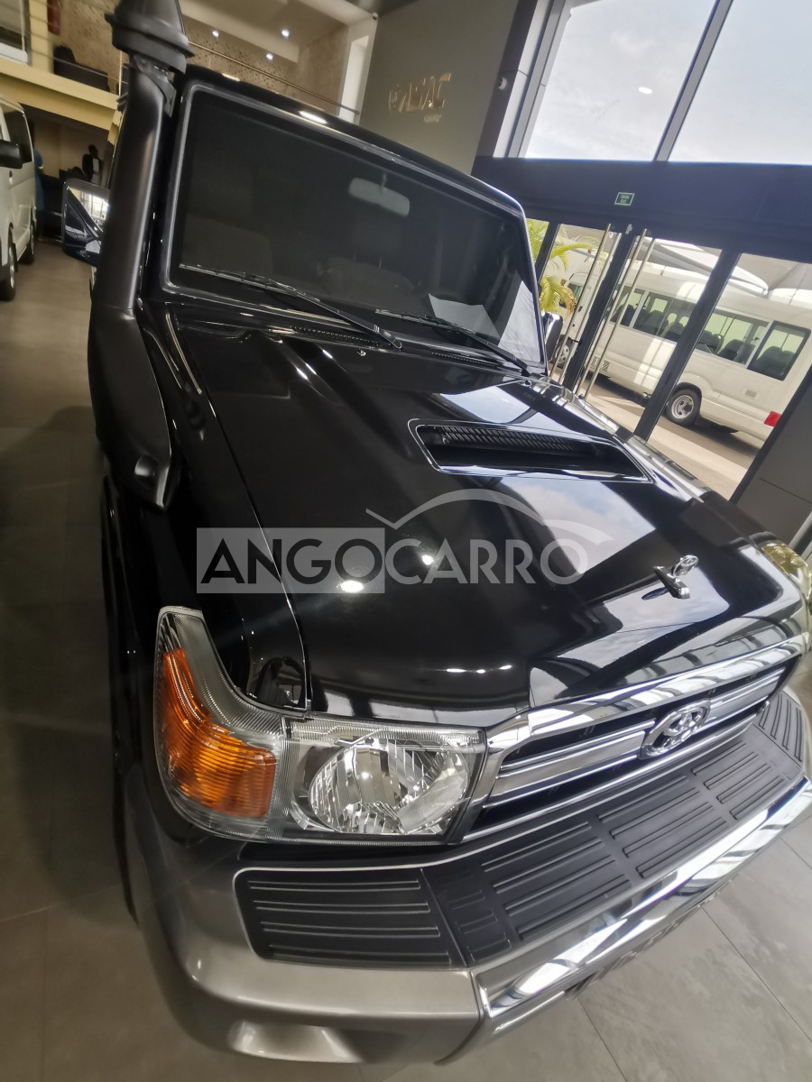 Toyota LX 10 2021 (Gasolina) - Angocarro