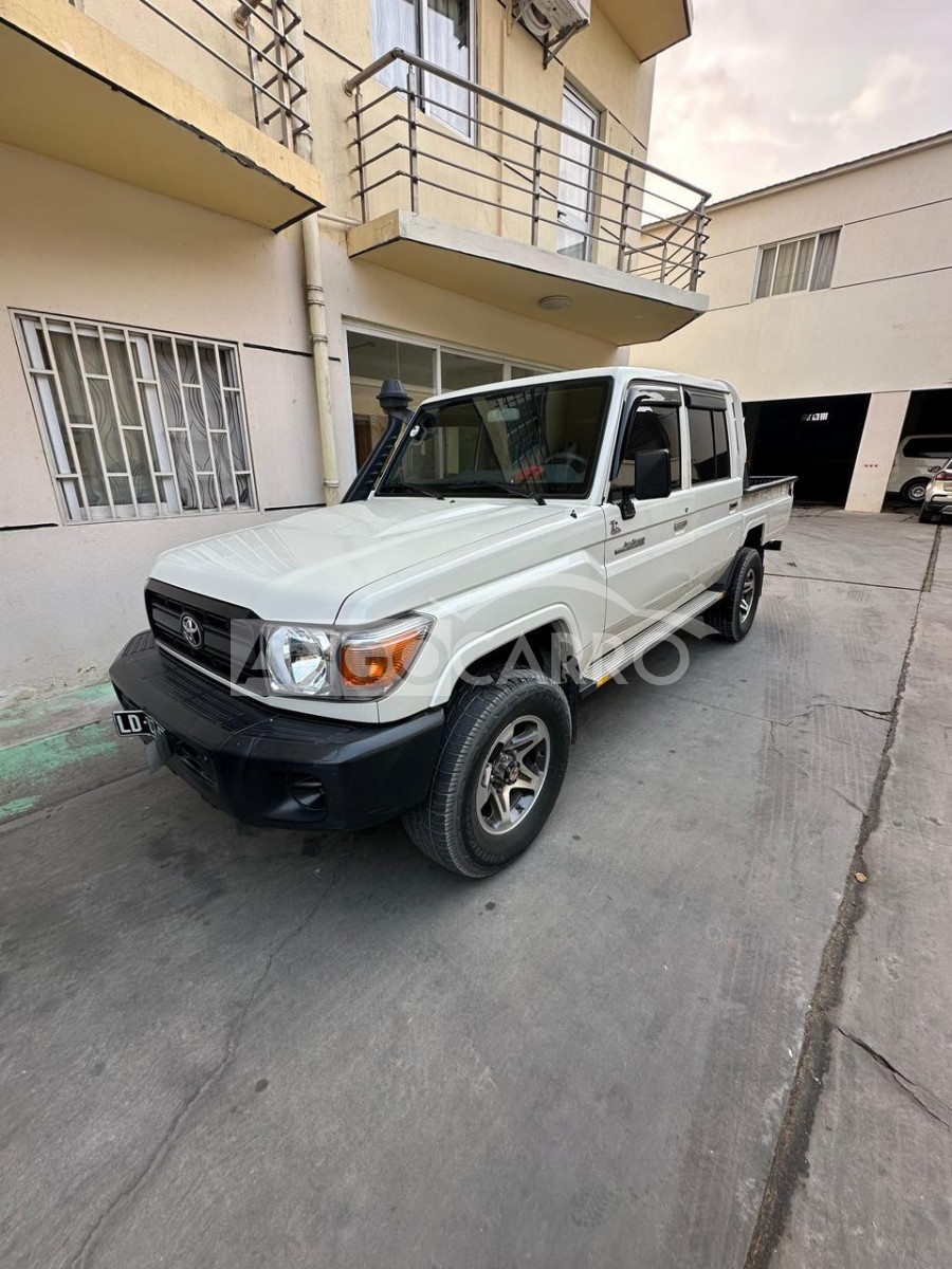Toyota HZ 2021 (Diesel) - Angocarro