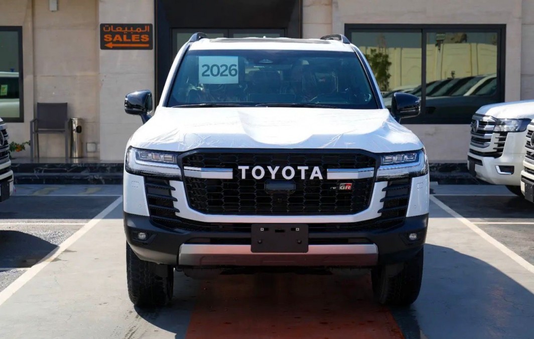 Toyota Land Cruiser 300 2026 (Gasolina) - Angocarro