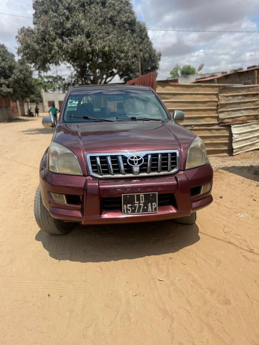 Toyota Land Cruiser Prado 2009 (Diesel) - Angocarro
